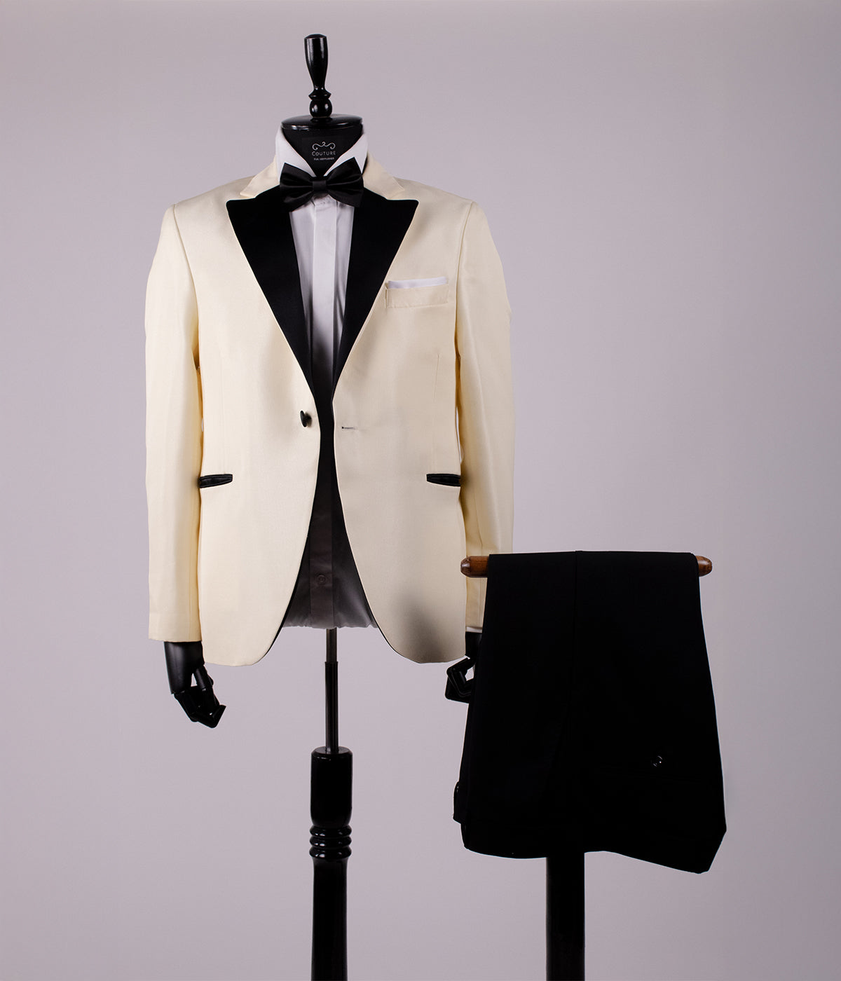 Costum nunta elegant ivory Cfg050 – coutureforgentlemen.ro
